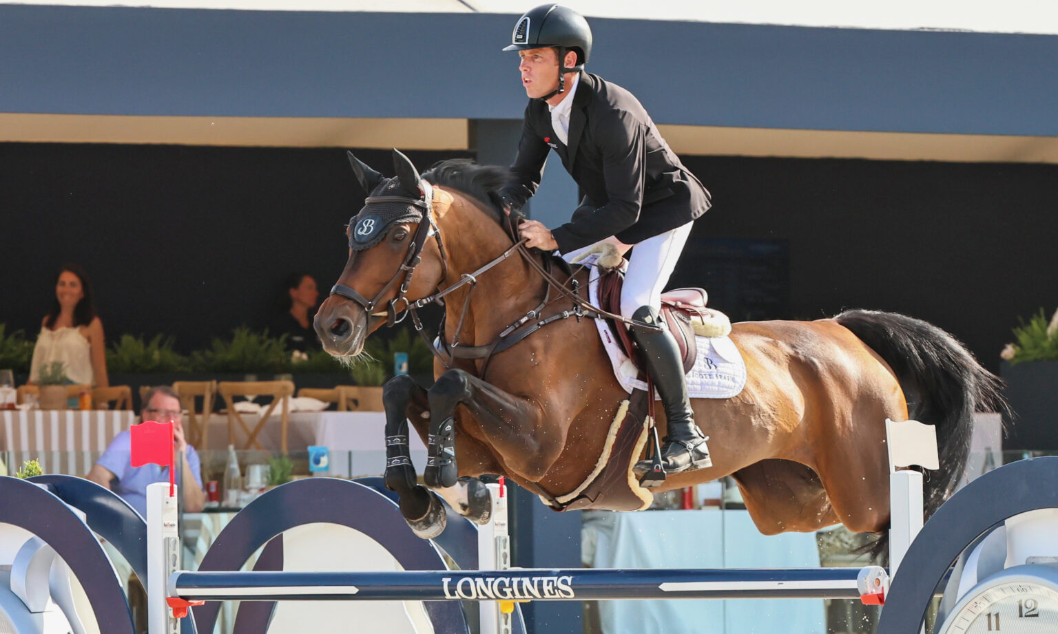 Hello Chadora Lady Stands a Stat Above