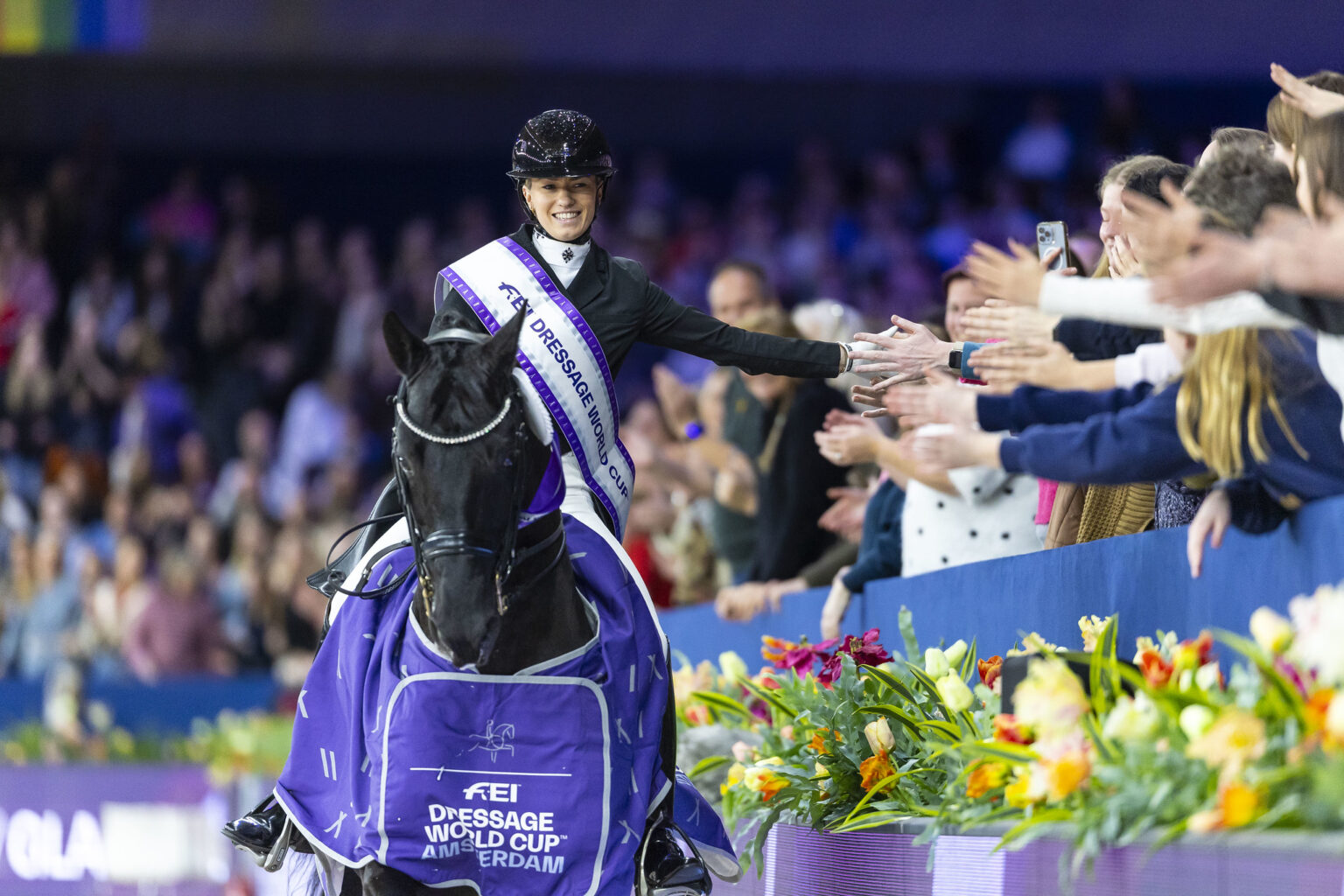 Watch Lottie Fry & Glamourdale's Winning Freestyle in Amsterdam